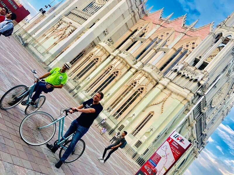Leon: City Highlights Bike Tour - Unique Stops for Authentic Experiences