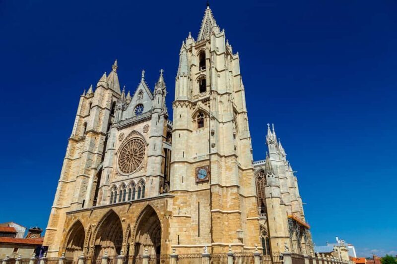 León: Guided tour by a local art historian - Why This Tour Truly Offers Value