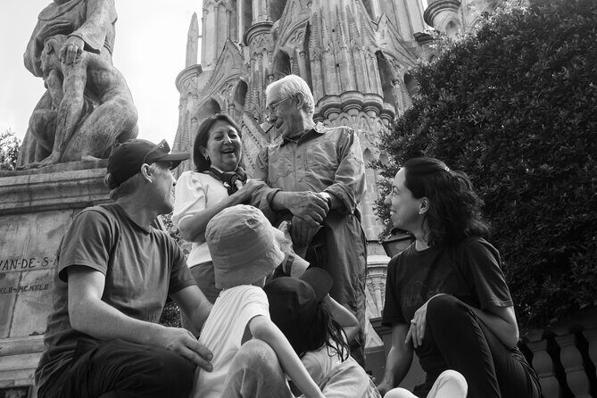 Let's take pictures, let's make art - A Closer Look at the Tour Details