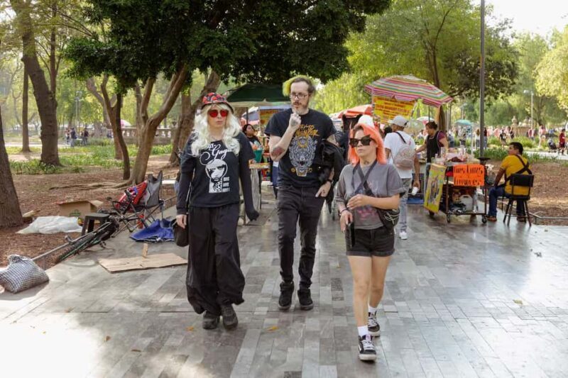 LGBTQ Walking Tour - MxCity for the Girls, Gays & They's - An In-Depth Look at the LGBTQ Walking Tour