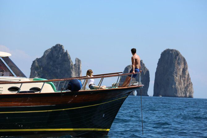 Li Galli Islands and Capri Small Group Boat Tour from Amalfi - Key Points