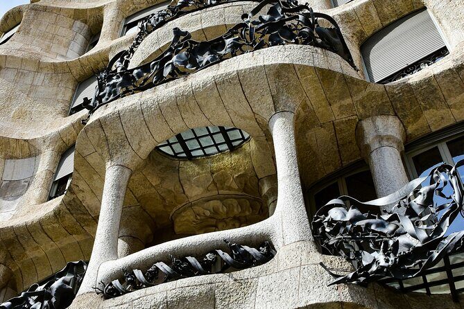 Life of Gaudi and Architectural | Walking Tour | 2h - Key Points