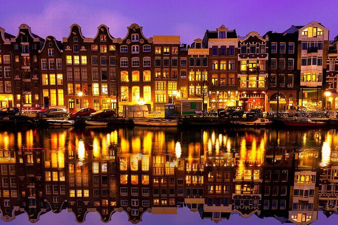 Light Festival Boat Tour max. 10 Guests incl. Gluwhein/Snacks - The Value of This Light Festival Boat Tour