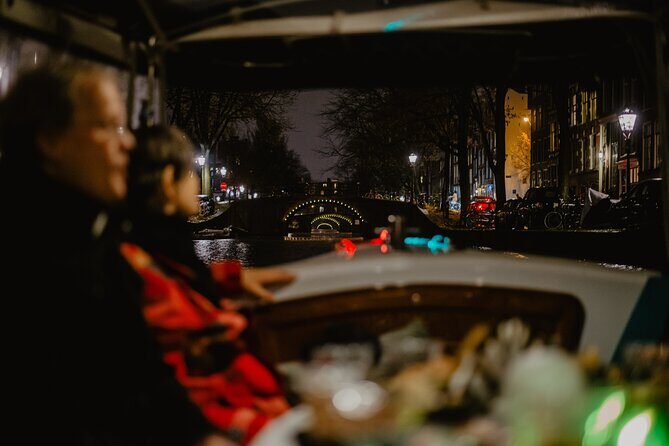 Light Festival Boat Tour max. 10 Guests incl. Gluwhein/Snacks - FAQ