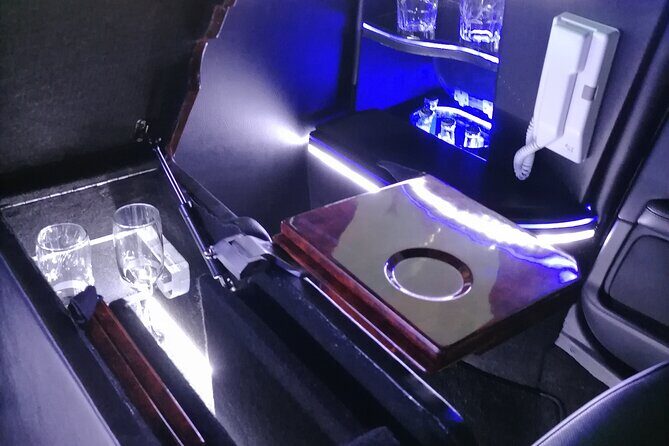 Lincoln Strecth Limousine with Wi Fi on board - Deep Dive into the Itinerary and Service Features