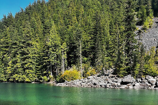 Lindeman and Chilliwack Lakes Sightseeing Tour - Key Points