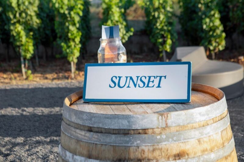 LIPARI WINERY - SUNSET WINE TASTING - Key Points