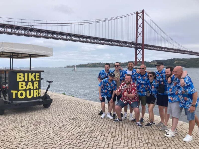 Lisbon: 1-Hour Beer Bike Tour with Draft Beer & Sangria Ride - The Experience in Detail