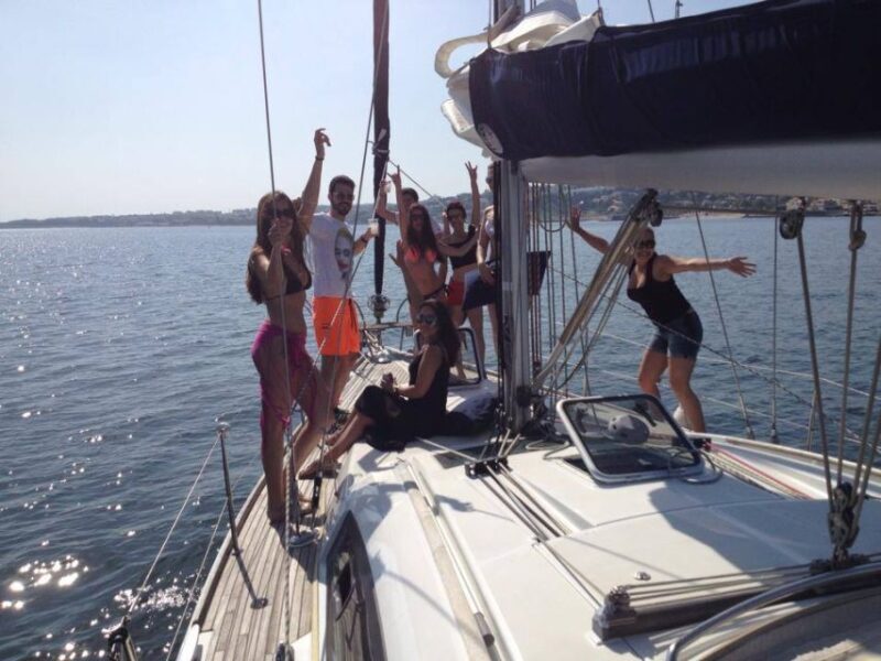 Lisbon 2H Private Tour by SAILBOAT / SAIL / POWER CATAMARAN - An In-Depth Look at the Lisbon 2-Hour Private Sailboat Experience