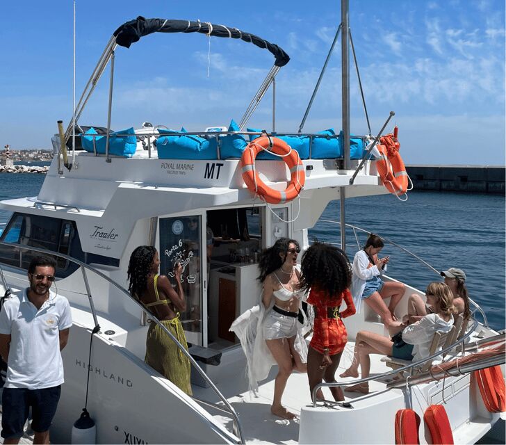 Lisbon: 3H Private Luxury Catamaran Tour with Swimming - FAQ