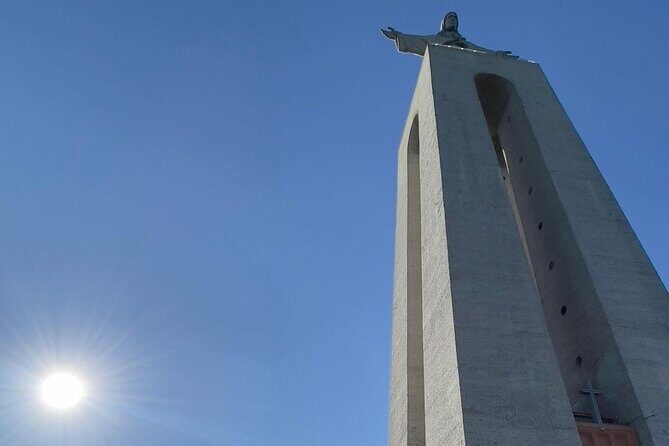 Lisbon: Arrábida & Sesimbra Tour Wine, Nature & Beaches - What Makes This Tour Special?