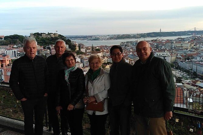Lisbon By Night with Dinner and Fado Show Included - Key Points  