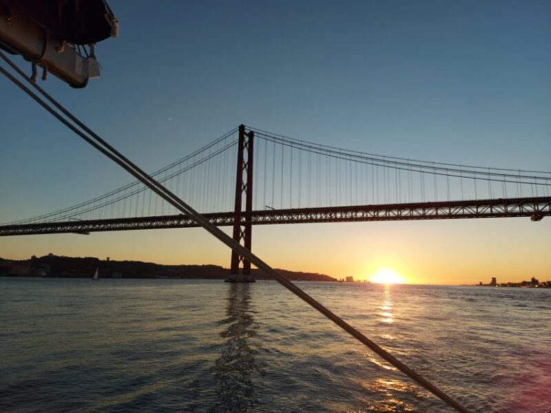 Lisbon: Catamaran Cruise with Drinks & Pastel de Nata - Authentic Reviews: What Travelers Say