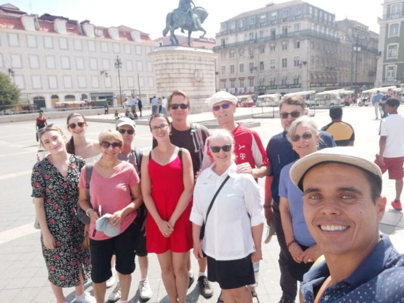 Lisbon: City Sightseeing Private Tour with Guide - An Introduction to the Tour Experience