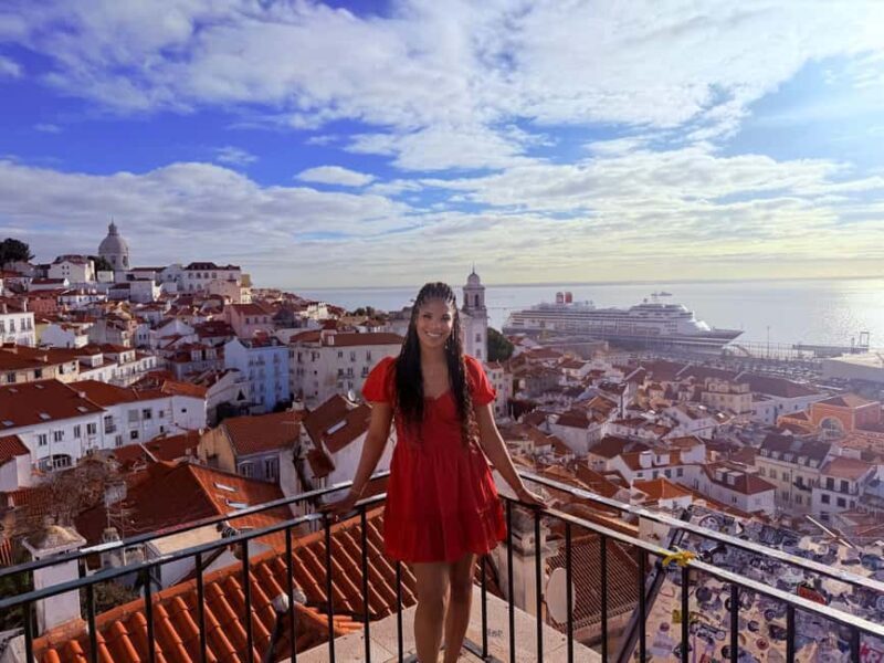 Lisbon: City Tour by Tuk Tuk with Free Souvenir - Key Points