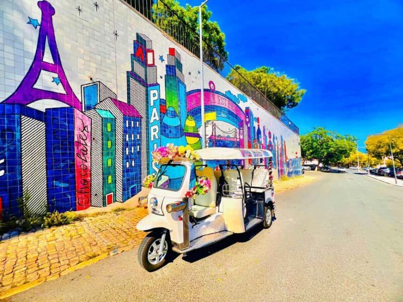 Lisbon: City Tour by Tuk Tuk with Free Souvenir - FAQs