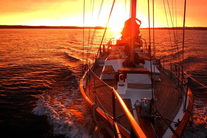Lisbon - Daylight or Sunset on a Vintage Sailboat - Why Choose This Lisbon Vintage Sailboat Tour?