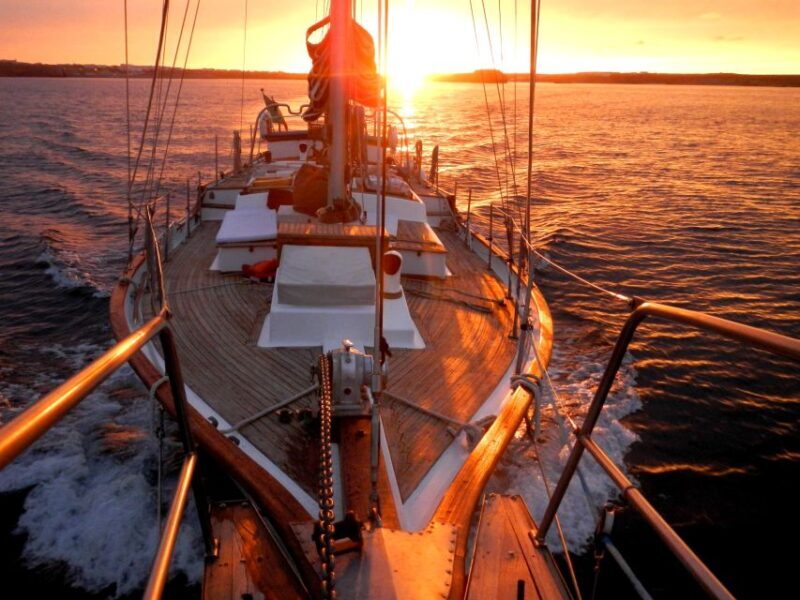 Lisbon: Daylight or Sunset on a Vintage Sailboat - An In-Depth Look at the Experience