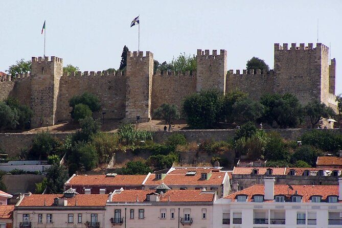 Lisbon: E-ticket to St. George Castle & Audio Tour on Your Phone - The Experience Itself: A Deep Dive