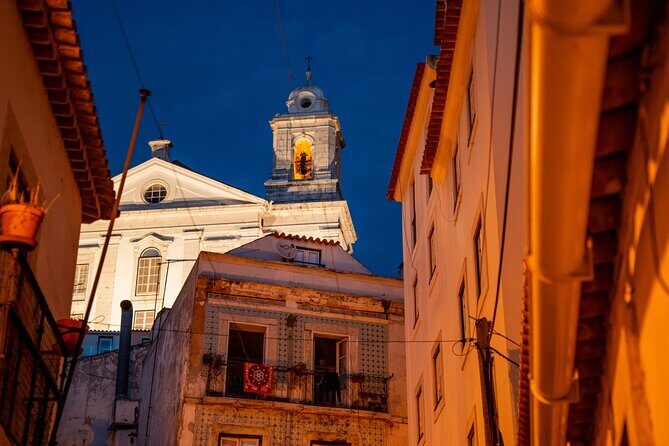 Lisbon Fado Dinner Show and Panoramic Night Tour - Who Should Consider This Experience?
