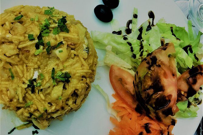 Lisbon Fado Experience: Walking Tour, Dinner and Live Music Show - Authenticity & Experience Quality