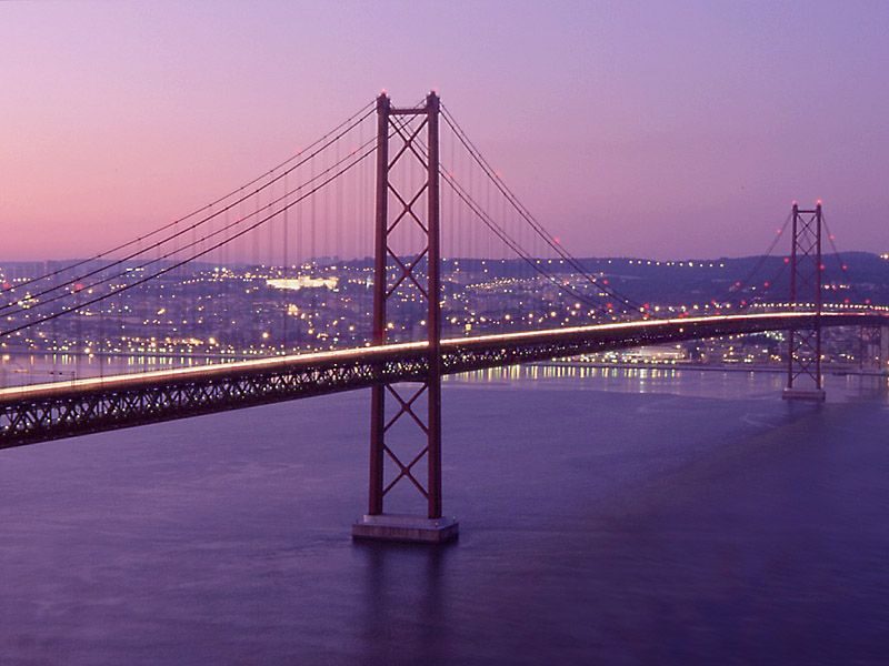 Lisbon: Fado Night Tour Dinner & Show - The Experience: Authenticity, Comfort, and Atmosphere