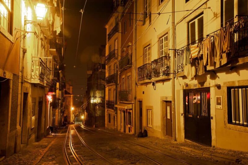 Lisbon: Fado Show with Dinner and City Tour - An In-Depth Look at the Lisbon Fado Experience