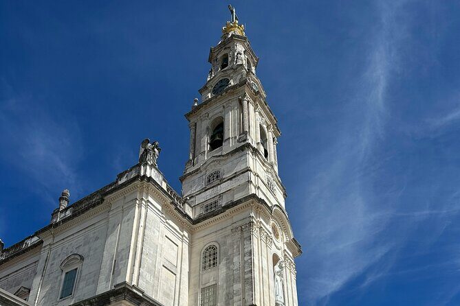 Lisbon: Fátima & Santarém  Holy Miracle Relic, a Spiritual Day - The Transport and Guides: Making the Day Flow