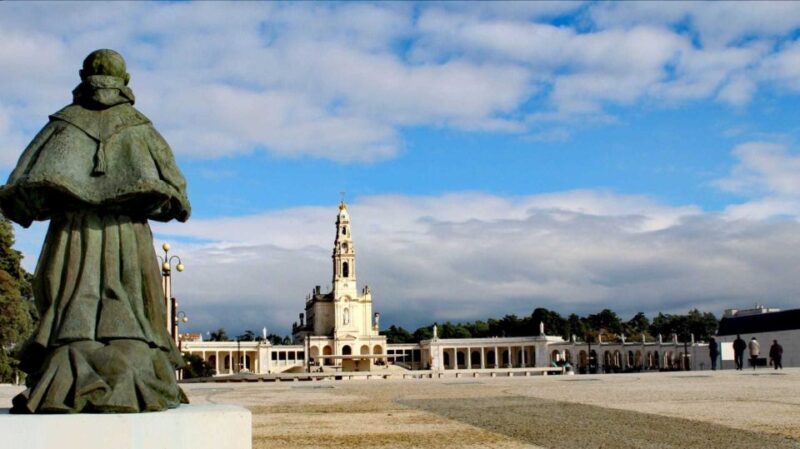 Lisbon: Full-Day Private Guided Tour to Fátima - Key Points