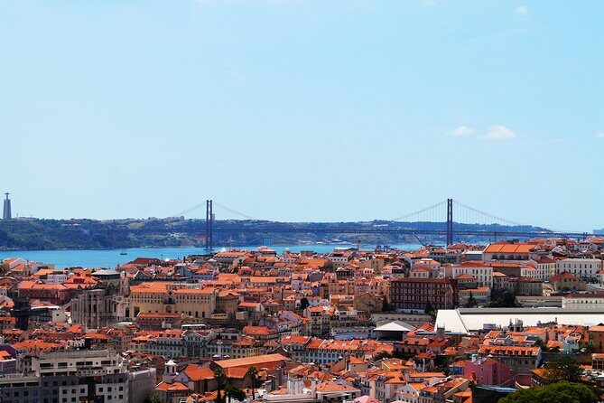 Lisbon Highlights PRIVATE Half Day Tour with a local Guide - A Deep Dive into the Tour Experience
