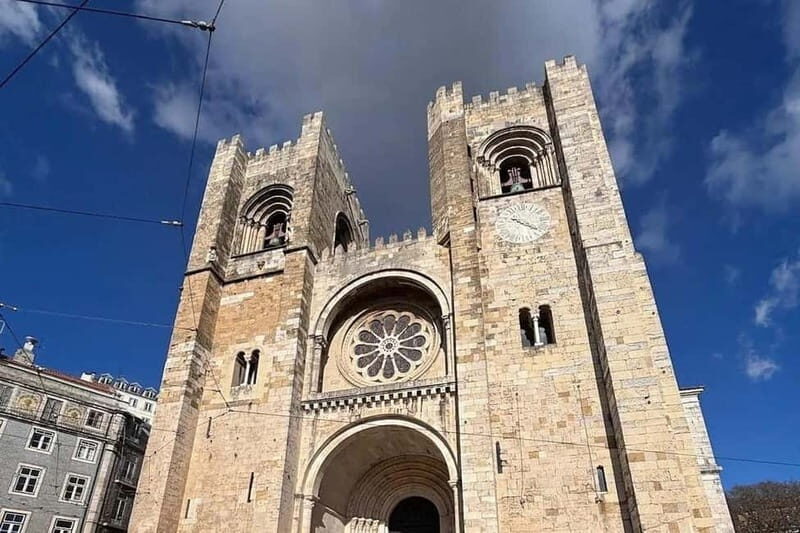Lisbon: Live Fado Show in Historic Alfama with Port Wine - What Past Guests Say