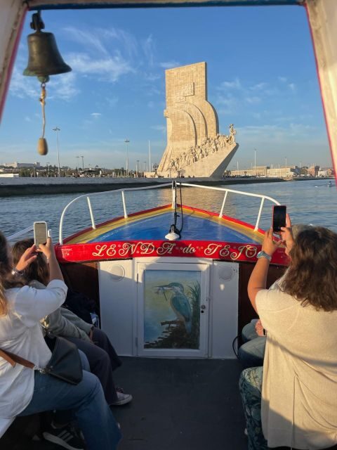 Lisbon: Live Guided Traditional Boat Sightseeing Cruise Tour - The Experience on Board