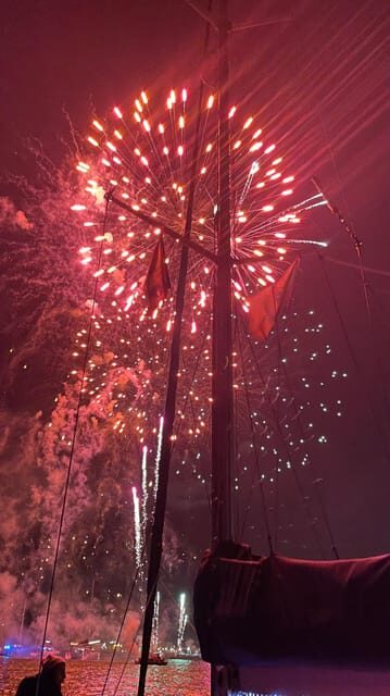 Lisbon: New Year's party on sailboat tour 2026 to 2027 - The Experience in Detail