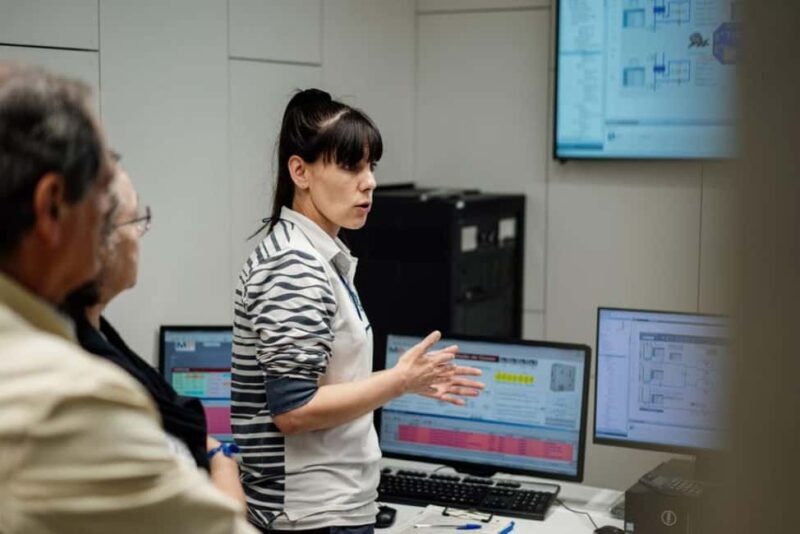 Lisbon: Oceanário de Lisboa Guided Tour & Behind the Scenes - Key Points