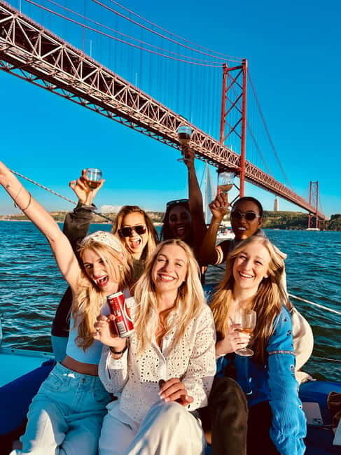 Lisbon On a Sailboat - Cultural Facts and Sailing Experience - Exploring the Itinerary: What Youll Experience  