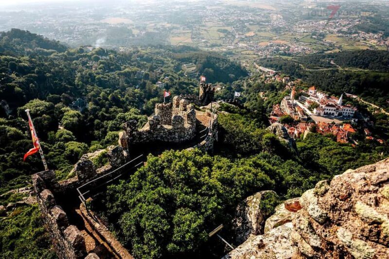 Lisbon: Pena Palace, Qta Regaleira, Moorish Castle & Cascais - FAQ