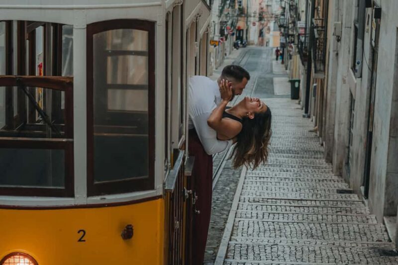 Lisbon photo shoot with a highlight video - The Experience in Practice