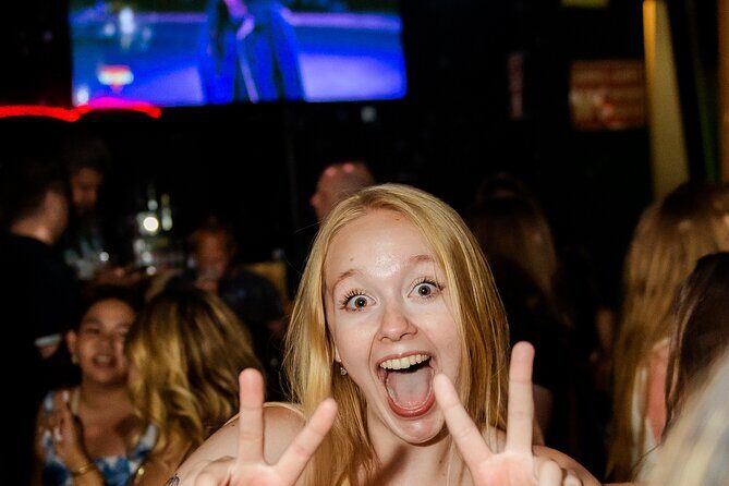 Lisbon Pink Street Pubcrawl: 1h Open Bar, Shots,VIP Club Entry - Overall Experience and What You Can Expect