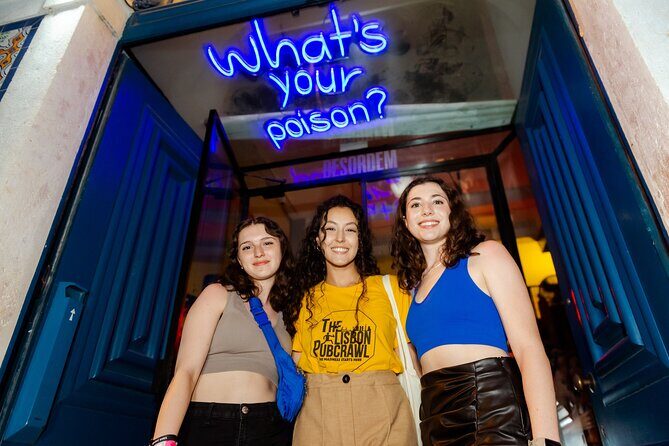 Lisbon Pink Street Pubcrawl: 1h Open Bar, Shots,VIP Club Entry - Authentic Insights from Past Guests