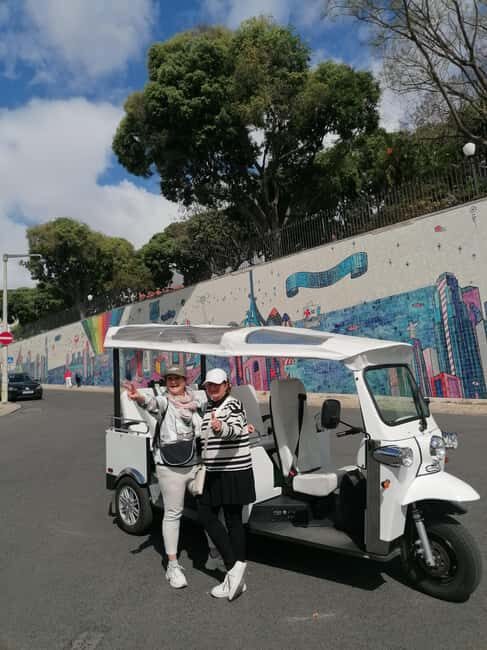 Lisbon: Private City Tour in Alfama and Chiado with Tuk Tuk - The Itinerary in Detail