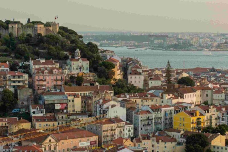 Lisbon: Private Expert City Tour by Eco Tuk Tuk - Key Points