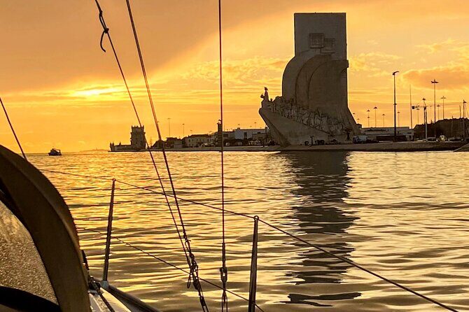 Lisbon Private Luxury Boat Tour with Welcome Drink - FAQ