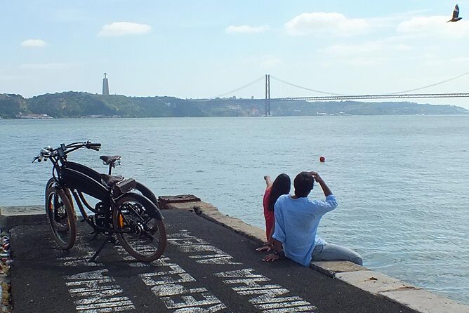 Lisbon Regular or Electric Bike Rental - Easy and Convenient Pickup in Downtown Lisbon