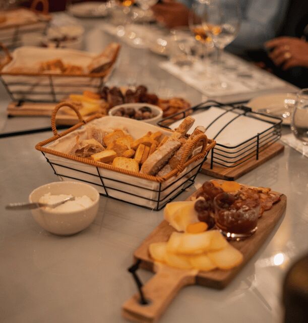 Lisbon: Rooftop Wine Tasting with Live Traditional Fado - What to Expect from This Rooftop Wine Experience