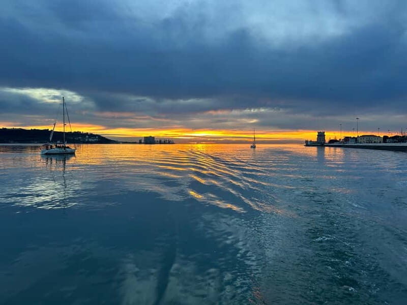 Lisbon: Sailing Boat Tour with Drinks & Pastel de Nata - What to Expect on the Lisbon Sailing Experience