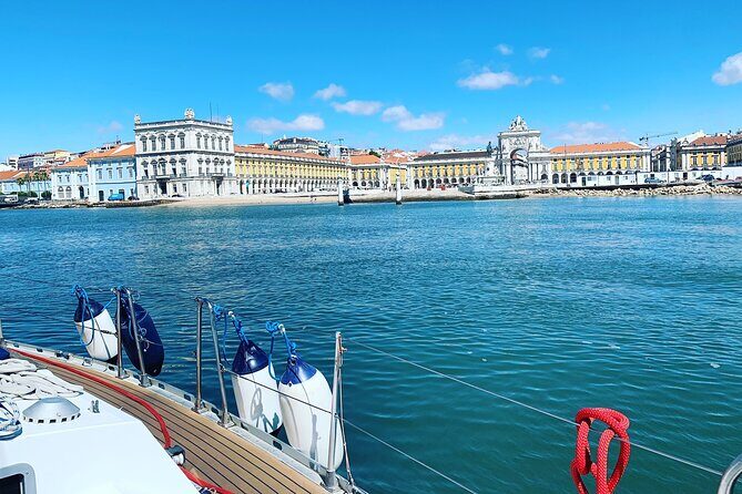 Lisbon Sailing Tour: 2-Hour Cultural Scenic Cruise with Wine - Authentic Experiences from Travelers
