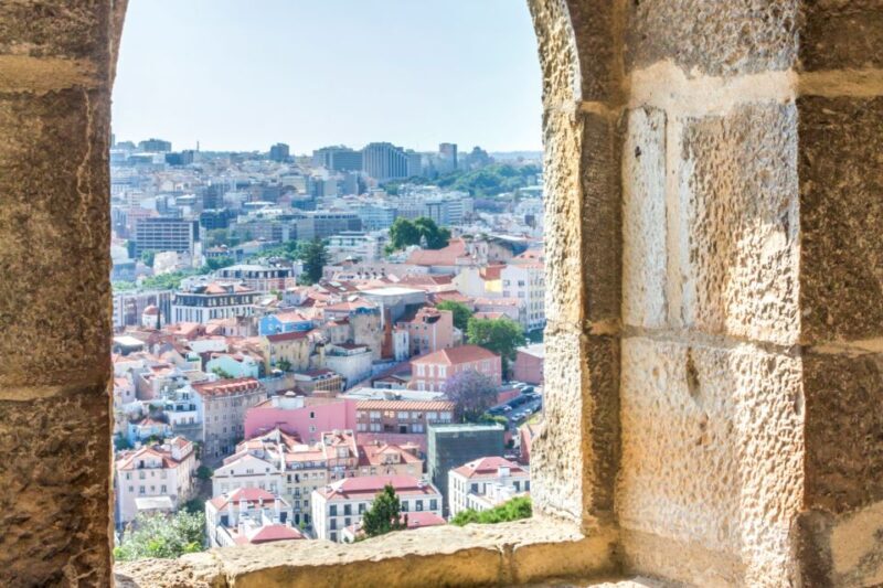 Lisbon: Sao Jorge Castle Skip-the-Line Ticket with Guide - What Travelers Say