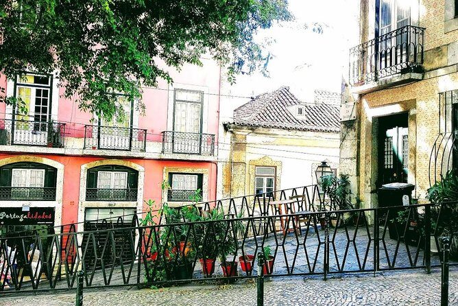 Lisbon Shore Excursion Private Small Group - What Makes This Tour Stand Out?