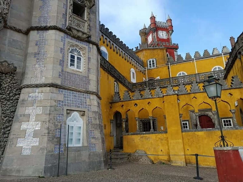 Lisbon: Sintra, Pena Palace, Moorish Castle & Regaleira Tour - FAQ