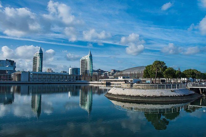 Lisbon Small-Group Sightseeing City Tour with Transportation - Who Is This Tour Best For?